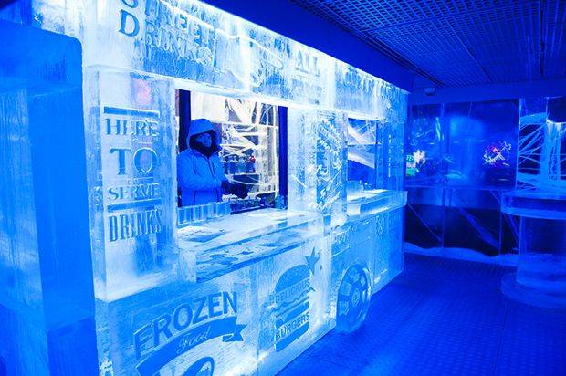 ice-bar-londres-cocktail-groupe - London Incognito